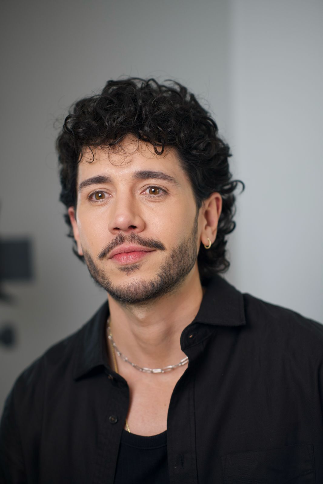 José Lombana, el actor que se roba el show como "El amante de Colombia ...